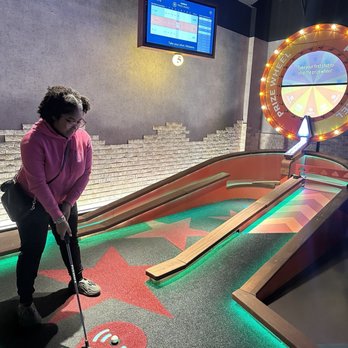 PUTTSHACK - PHILADELPHIA - Updated December 2024 - 101 Photos & 71 ...