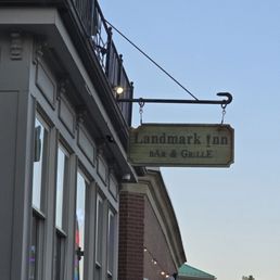 LANDMARK INN BAR & GRILLE - Updated December 2025 - 240 Photos & 267 ...