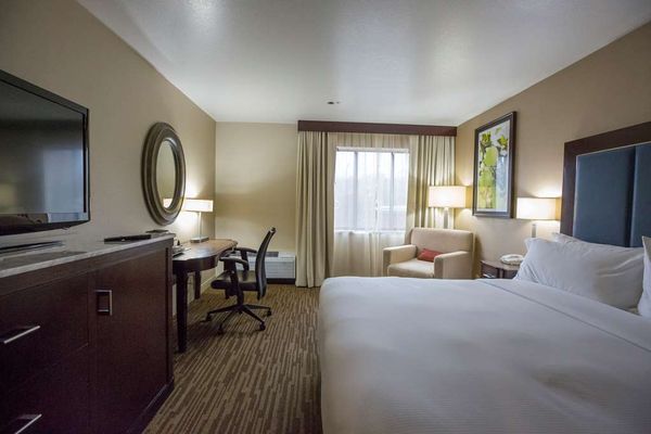 DOUBLETREE BY HILTON HOTEL LEOMINSTER with 58 Reviews & 147 Photos - 99 ...