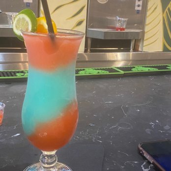 SLUSH RESTAURANT AND BAR - Updated October 2025 - 329 Photos & 267 ...