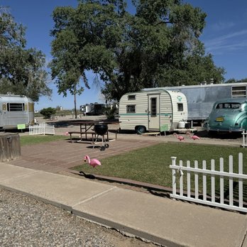 ENCHANTED TRAILS RV PARK & TRADING POST - Updated December 2025 - 75 ...