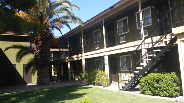 DESERT PALMS APARTMENTS - Updated December 2025 - 38 Photos - 5750 ...