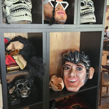 MUCHO LOCO MEXICAN CANTINA - Updated August 2024 - 763 Photos & 425 ...