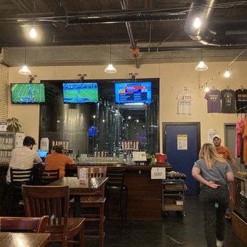 BRICK RIVER CIDER - Updated July 2025 - 280 Photos & 170 Reviews - 2000 ...