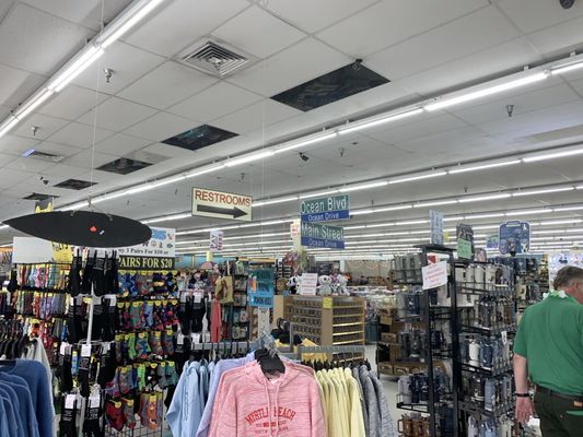 EVERYTHING UNDER THE SUN FLEA MARKET - Updated December 2025 - 34 ...