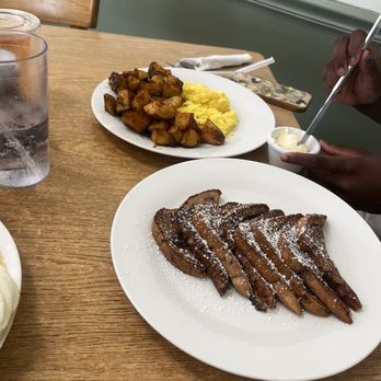 SHA SWIRL CAFE & BAKERY - Updated July 2025 - 60 Photos & 26 Reviews ...