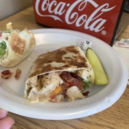 CROSSINGS DELI - Updated October 2025 - 62 Photos & 64 Reviews - 8604 ...