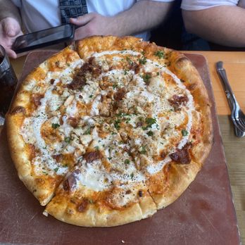 UPPER CRUST WOOD FIRED PIZZA - Updated October 2024 - 369 Photos & 305 ...