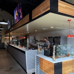 STATELINE ROAD SMOKEHOUSE - Updated April 2025 - 297 Photos & 190 ...