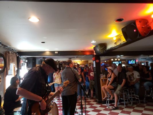 CADY’S TAVERN - Updated December 2025 - 13 Photos & 32 Reviews - 2168 ...