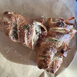 CRUST PIZZERIA - Updated December 2025 - 109 Photos & 111 Reviews ...