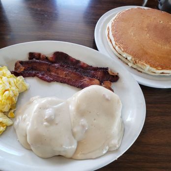 ARLIS’S RESTAURANT - Updated August 2025 - 83 Photos & 124 Reviews ...