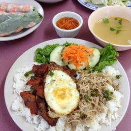 PHO 43 - Updated September 2025 - 1244 Photos & 915 Reviews - 2844 N ...