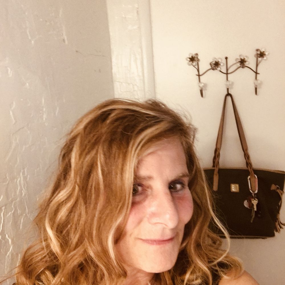 Sandra Fix's Instagram, Twitter & Facebook on IDCrawl