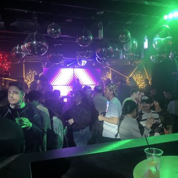 STRUT BAR & CLUB - Updated November 2025 - 175 Photos & 252 Reviews ...