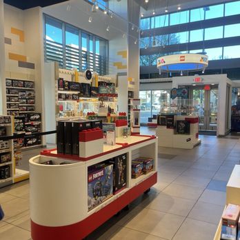 LEGO STORE DOWNTOWN SUMMERLIN - Updated May 2026 - 74 Photos & 28 ...