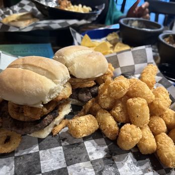 DEEP DEUCE GRILL - Updated September 2024 - 230 Photos & 269 Reviews ...