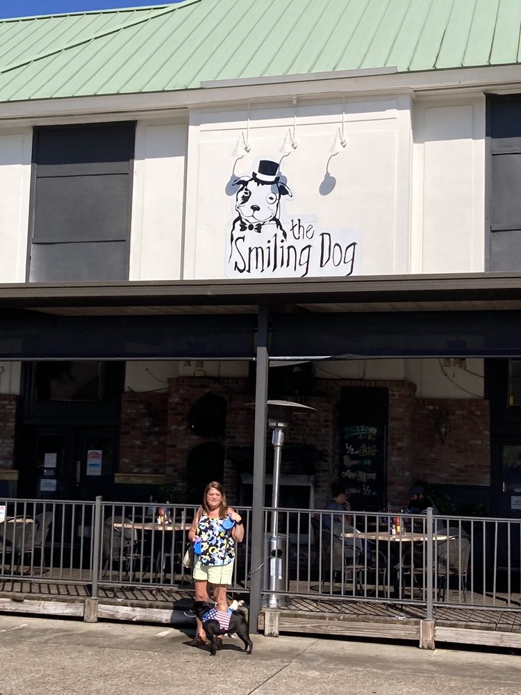 THE SMILING DOG - Updated May 2025 - 113 Photos & 47 Reviews - 4215 ...