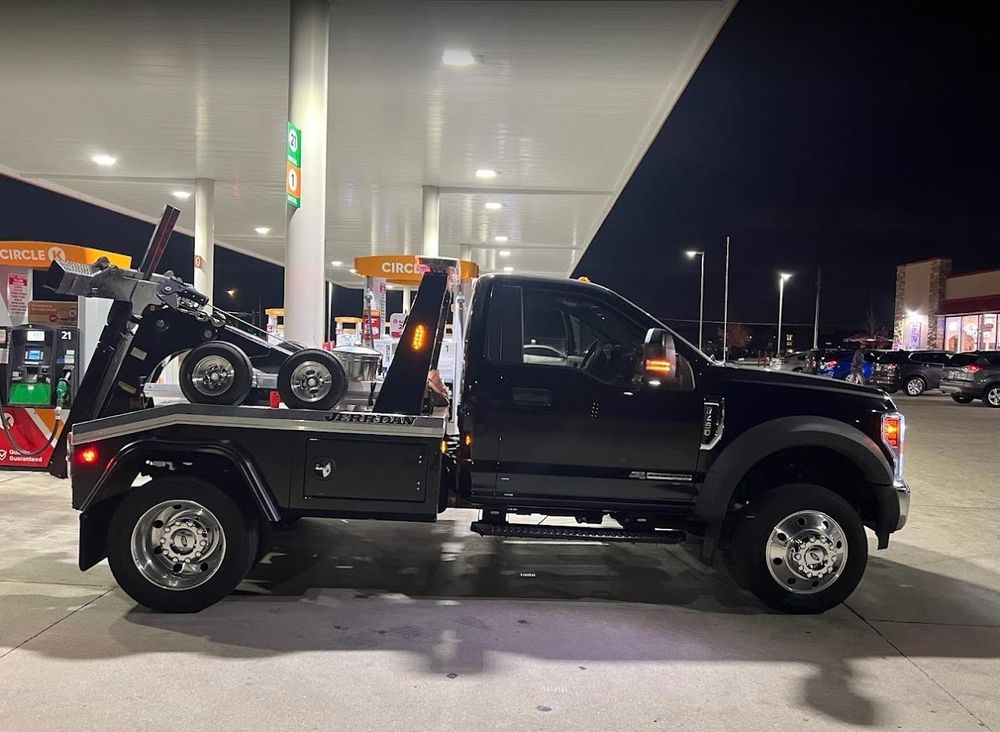 QUICK TOWING - Updated January 2026 - 13 Photos - Seattle, Washington ...