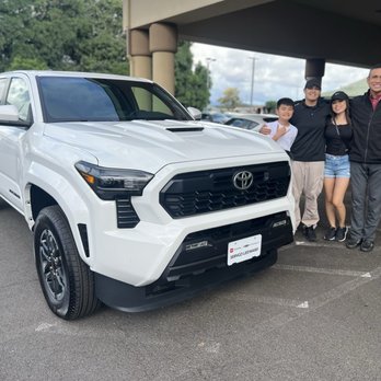 SERVCO TOYOTA LEEWARD - Updated January 2026 - 205 Photos & 443 Reviews ...