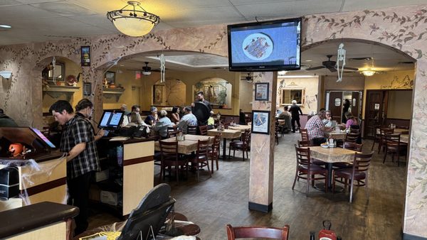 CRACKERS & CO. CAFE - Updated January 2026 - 589 Photos & 799 Reviews ...