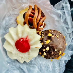 THE PENNSYLVANIA BAKERY - 404 Photos & 162 Reviews - 1713 Market St ...