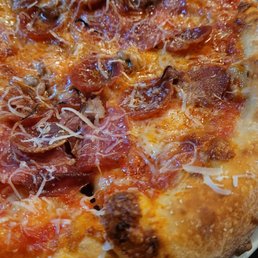 THE LAST ROUND TAVERN - Updated July 2025 - 254 Photos & 185 Reviews ...