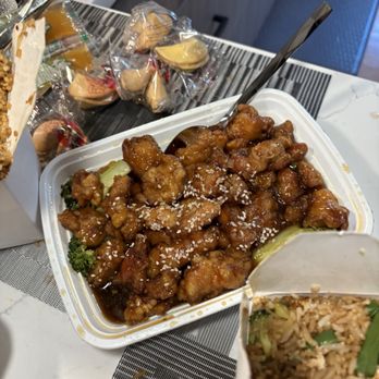 JESS CAFE - Updated December 2025 - 450 Photos & 595 Reviews - 5819 W ...