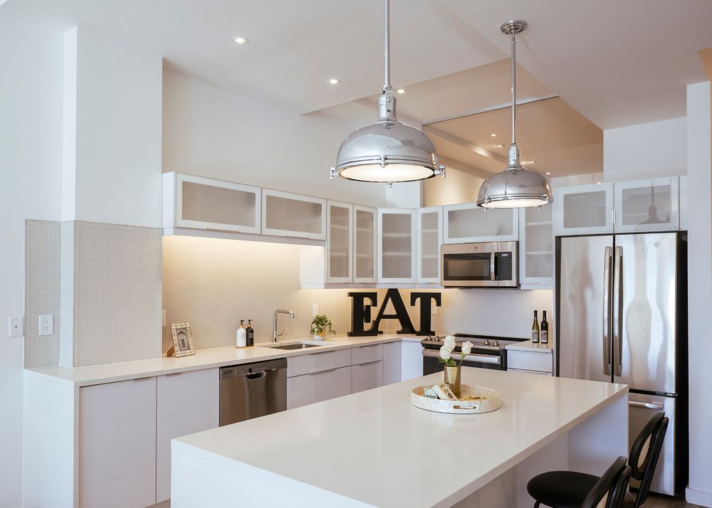 SKY ON MAIN - Updated June 2024 - 189 Photos & 19 Reviews - 920 Main St ...