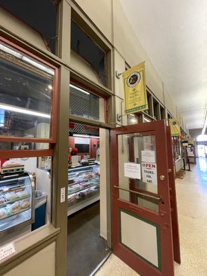 FRANDEKA’S SOULARD FISH MEAT FEED & PET SHOP - Updated January 2026 ...