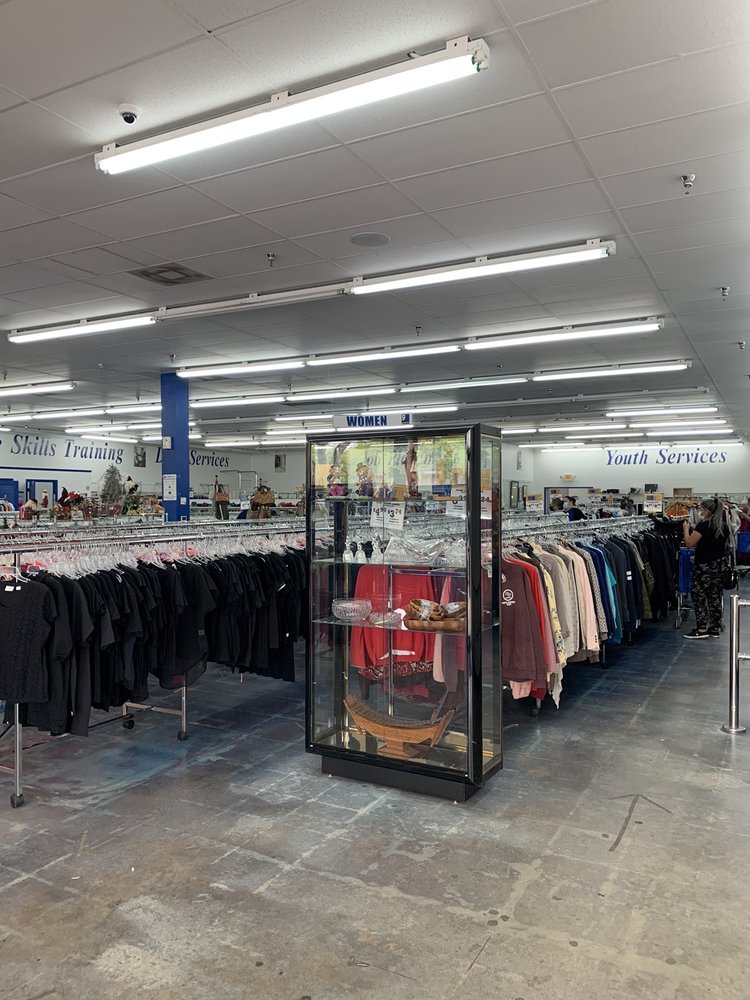 GOODWILL BOCA WEST STORE & DONATION CENTER - Updated March 2025 - 19 ...