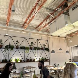 MILO - Updated July 2025 - 667 Photos & 689 Reviews - 1020 Franklin Ave ...