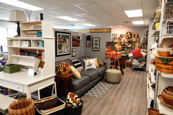 THE ACORN RESALE SHOP - Updated October 2025 - 6780 Martin View St NE ...