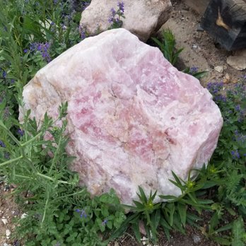 RED ROSE ROCK SHOP & MUSEUM - Updated July 2025 - 177 Photos & 50 ...