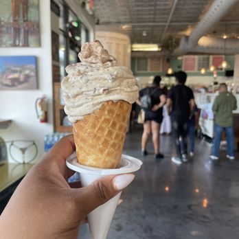 THE ICE CREAM SHOW - Updated July 2025 - 245 Photos & 217 Reviews - 105 ...