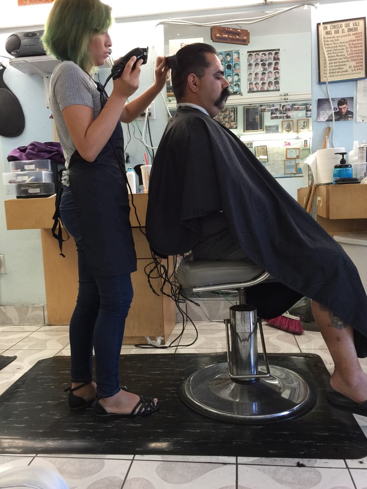 BARBER SHOP INTERNATIONAL - 4166 Tweedy Blvd, South Gate, California ...