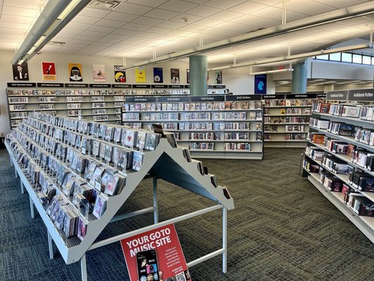 MISHAWAKA-PENN-HARRIS PUBLIC LIBRARY - Updated July 2025 - 15 Photos ...