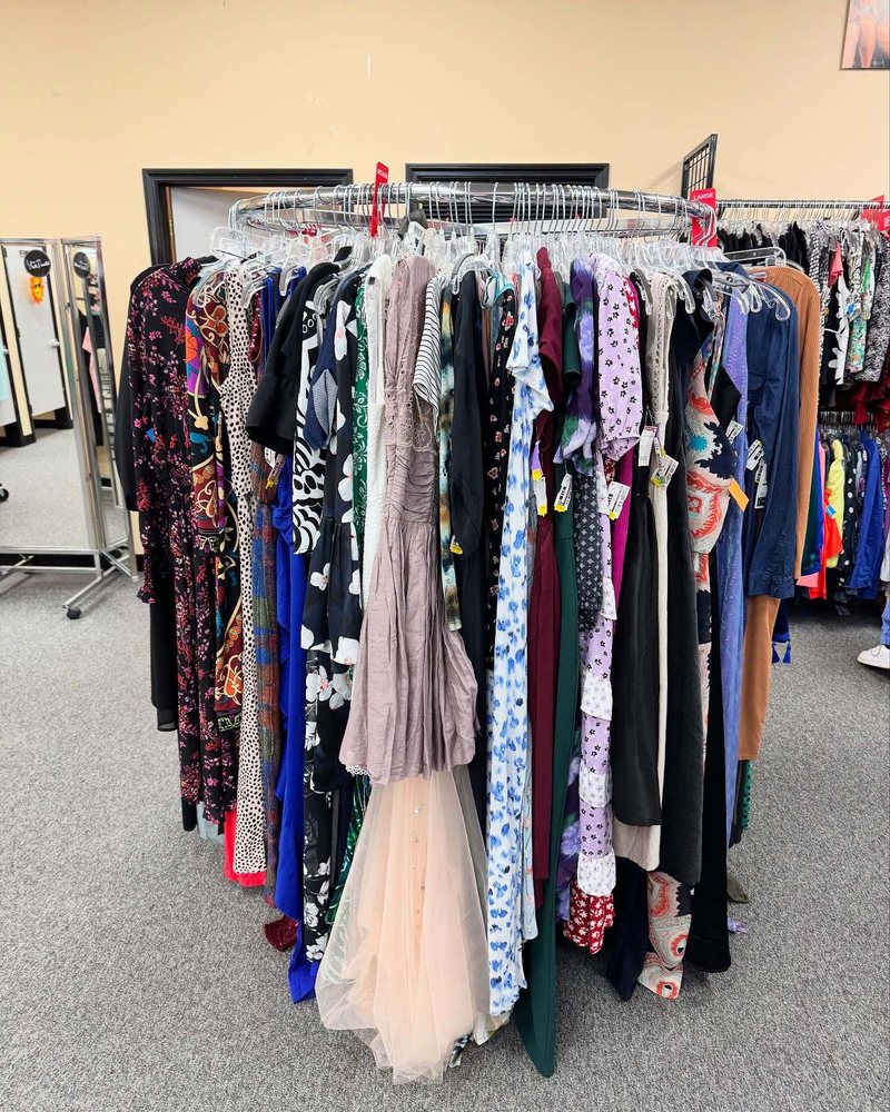 Clothes Mentor Novi Michigan