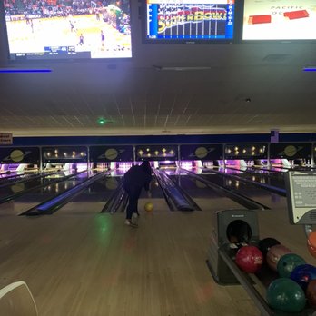 ASTRO SUPERBOWL - Updated October 2025 - 64 Reviews & 44 Photos - 3203 ...