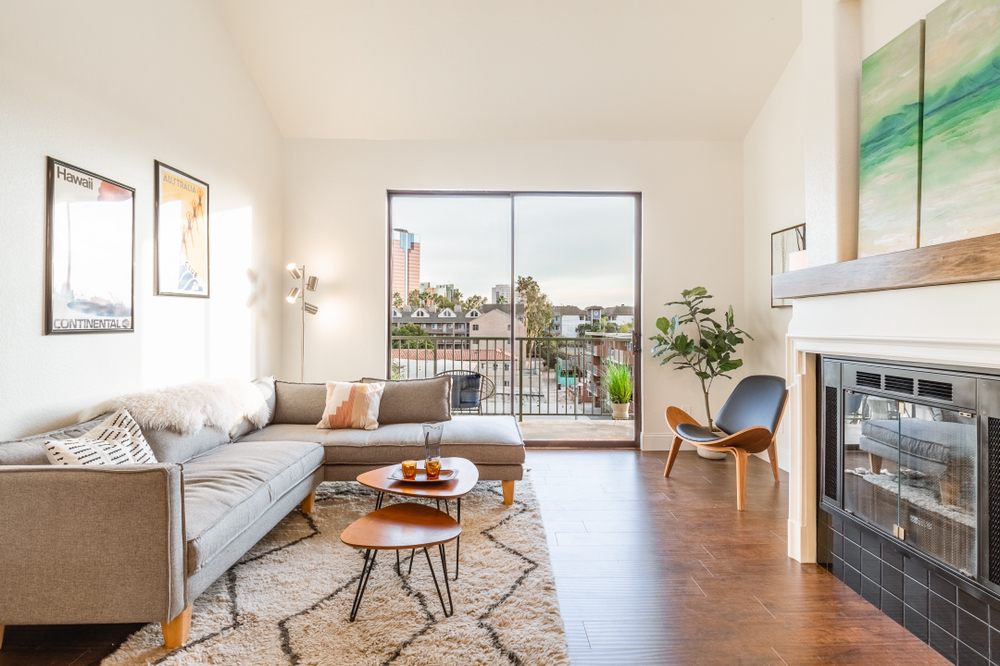 AMY TSANG - COMPASS - Updated October 2025 - 20 Photos - 6460 Pacific ...