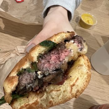 BURGER BENCH - Updated May 2025 - 2053 Photos & 2158 Reviews - 237 E ...