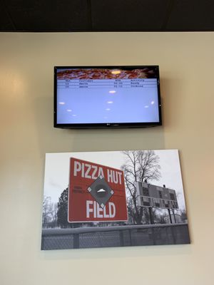 PIZZA HUT - Updated November 2025 - 3868 W Chestnut Expy, Springfield ...