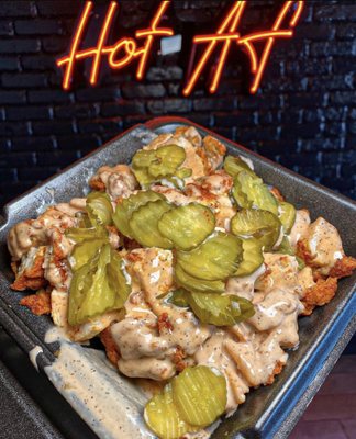MAIN BIRD HOT CHICKEN - MONTROSE - Updated April 2025 - 309 Photos ...
