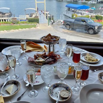 GOLDEN MAST INN - Updated July 2024 - 126 Photos & 134 Reviews - W349 ...