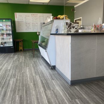 TROPIFRUIT 100% NATURAL JUICE BAR - Updated December 2025 - 264 Photos ...