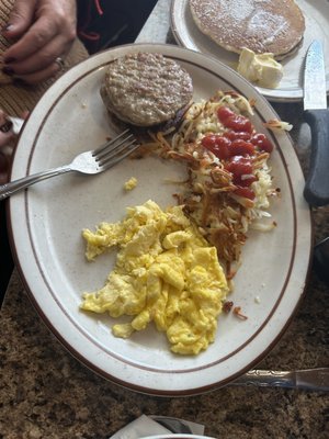 GENERAL’S CAFE & GRILL - 2343 Girard St, Delano, California - American ...