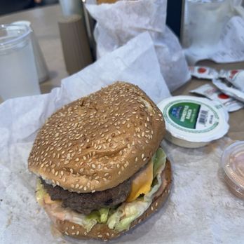 NESSY BURGERS - Updated August 2024 - 695 Photos & 1014 Reviews - 3235 ...