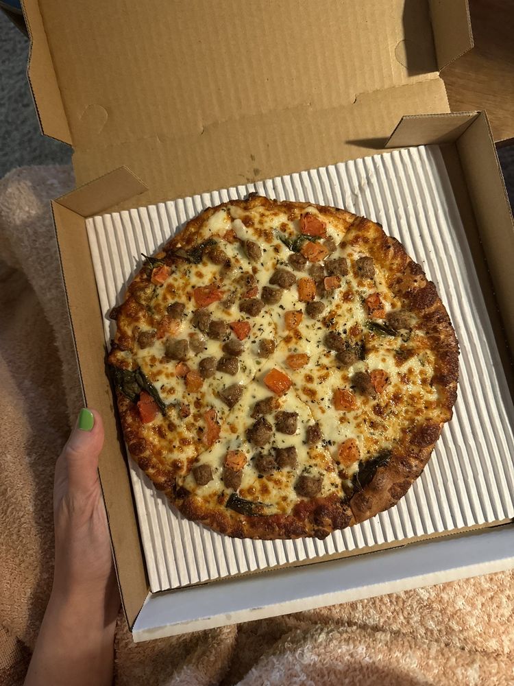 STRONGMAN PIZZA - Updated December 2025 - 153 Photos & 446 Reviews ...