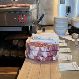 BEEFMASTOR INN - Updated October 2025 - 151 Photos & 220 Reviews - 2656 ...