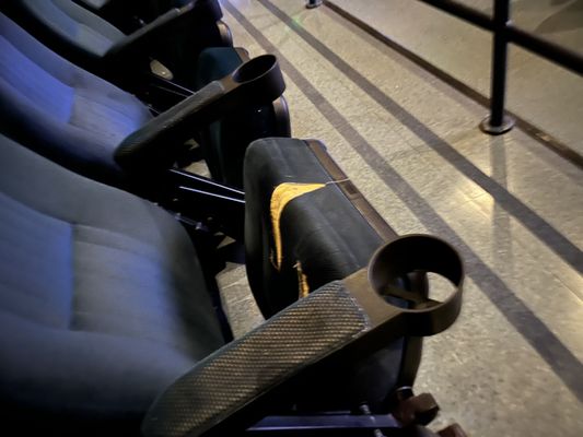 BLACKSTONE VALLEY 14 CINEMA DE LUX - Updated May 2024 - 17 Photos & 75 ...